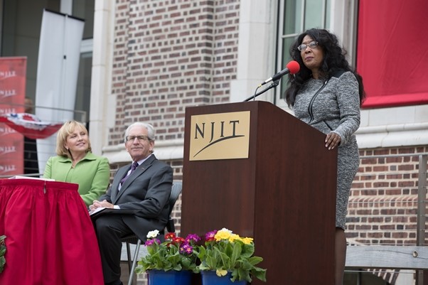 NJIT Hosts Ribbon Cutting of Renovated Central King Building